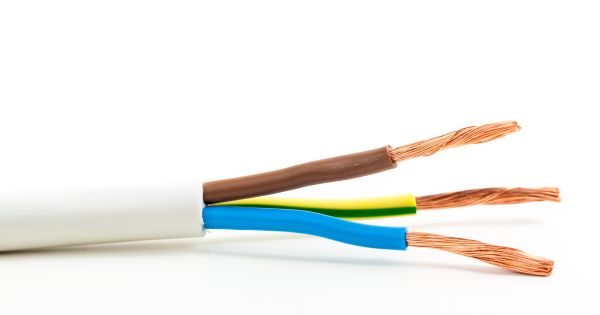 Farben der Stromkabel: So erkennen Sie L, N und PE sicher